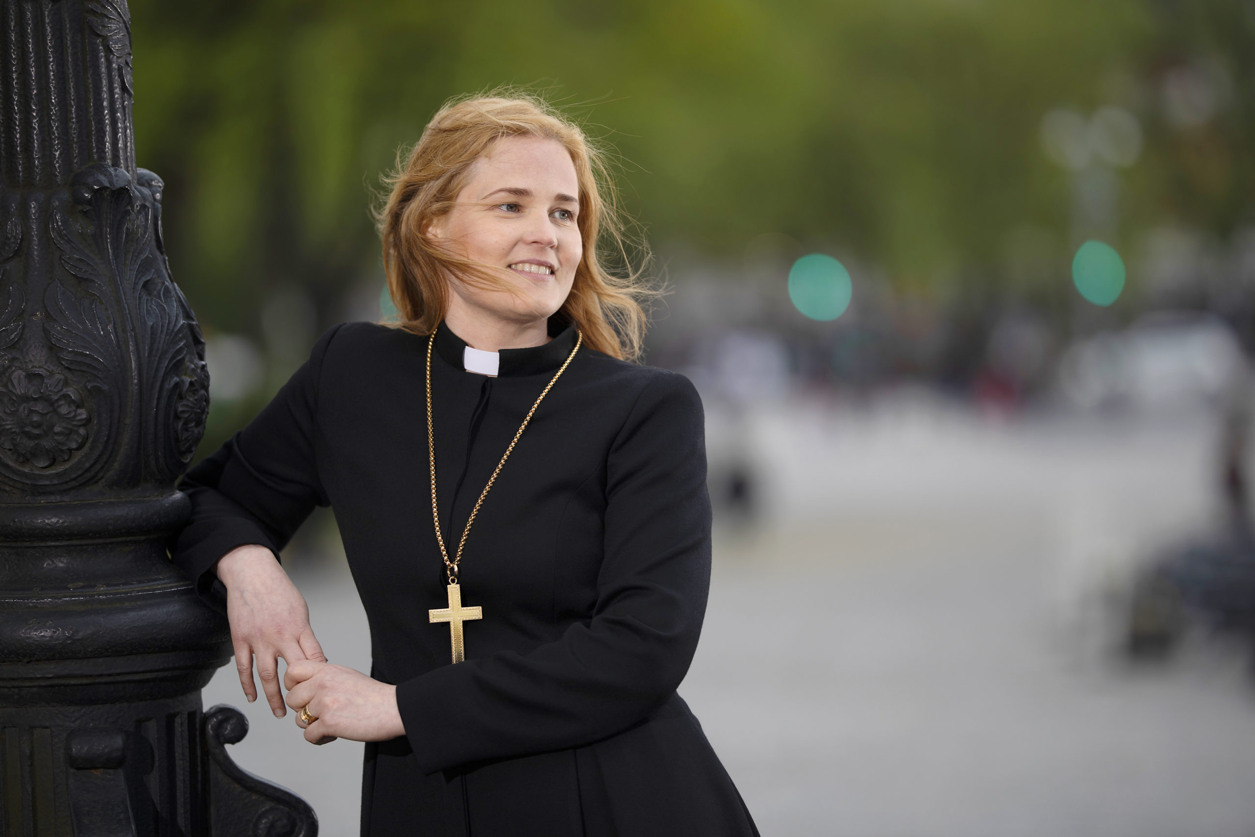 Piispa Mari Leppänen toimittajien piispantarkastukseen - Kristityt Yhdessä ry